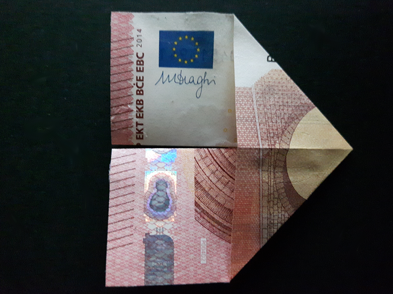 Pyramide aus einem Geldschein falten - Origami-Anleitung